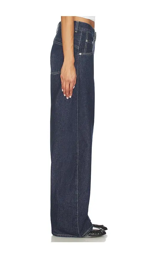 Levi'S Super Baggy Barrel Jeans - Shaded View | Editorialist